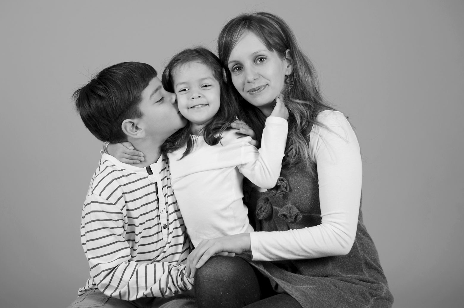 The best poses for a family photo shoot - Viola Carnelos Photography